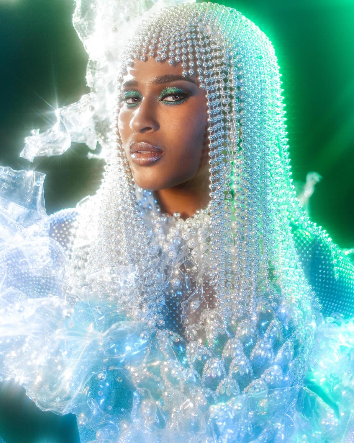 Alexie Brooks' Eco Warrior Look Is Made of Recycled Plastic Spoons and ...