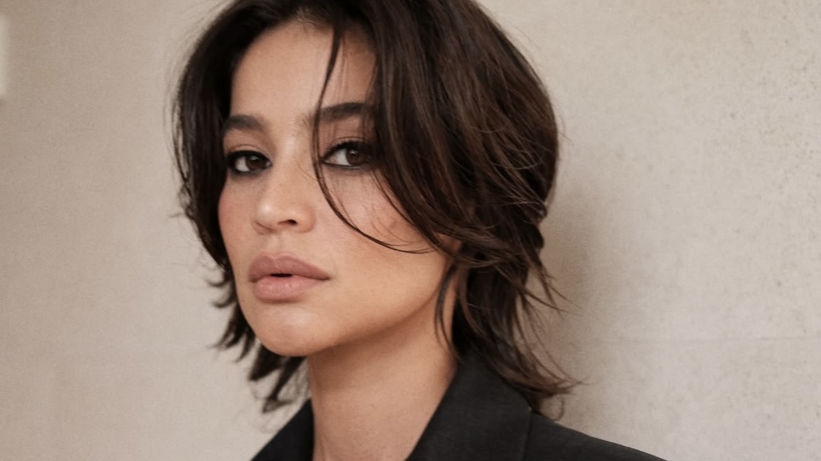 Anne Curtis Debuts a Wolf Cut in Preparation for Her New Movie