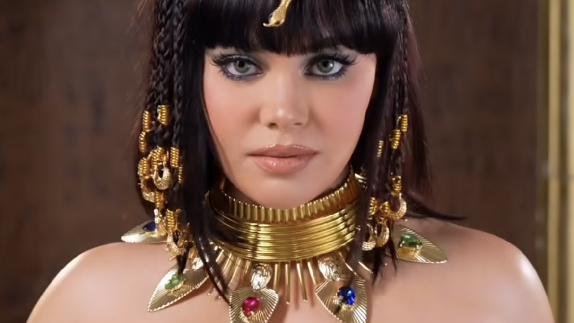 What Is the Cleopatra Trend, the New Glam Look Taking Over TikTok?