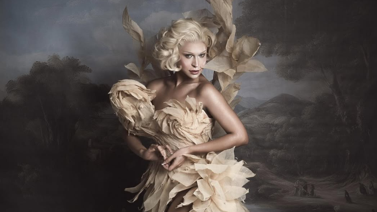 Viñas DeLuxe's Stunning Gown Made of Fossilized Cacao Leaves