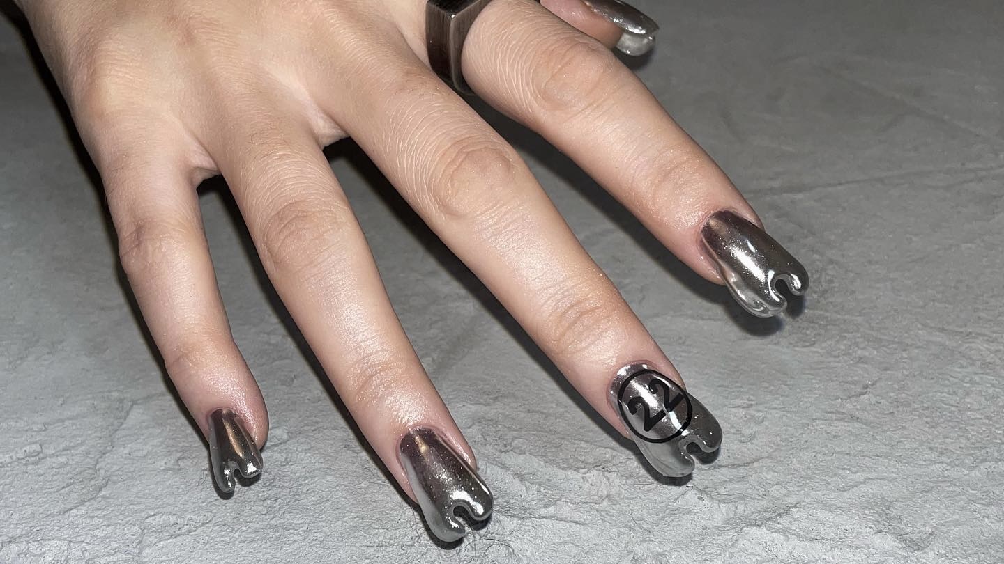 Say Hello to Tabi Nails, the Fashion-Forward Mani That Splits Opinions