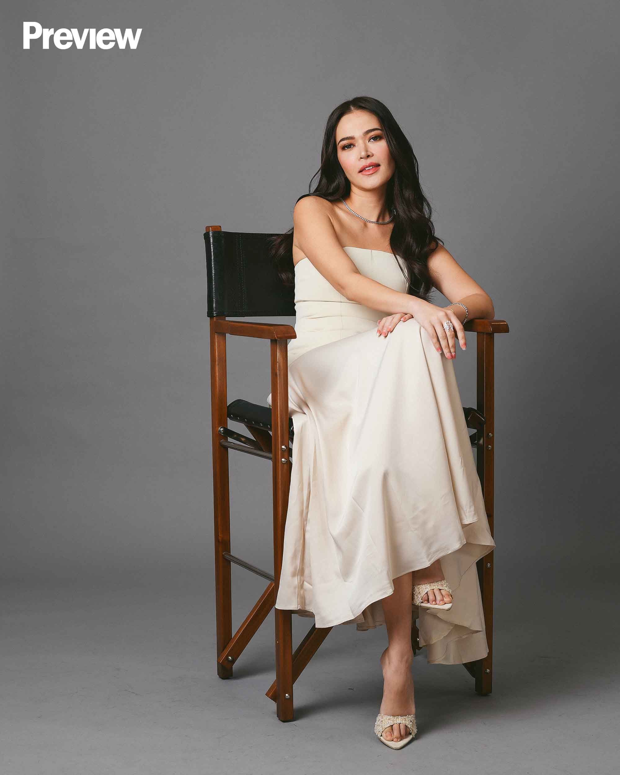 Bela Padilla Sings a New Song in "100 Awit Para Kay Stella"