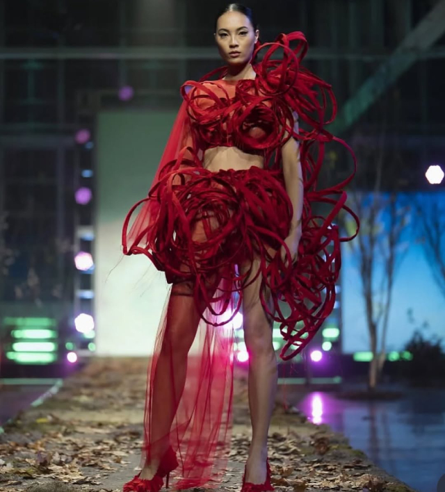 Who Is Veejay Floresca? 15 Things About the First Filipina Winner of ...