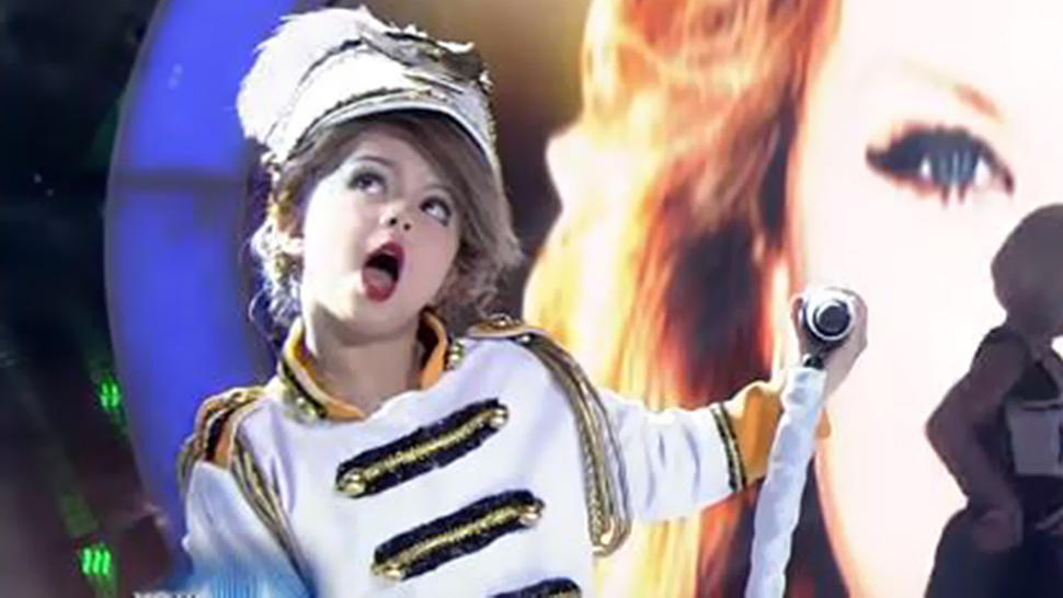 Taylor Swift's Filipino Mini-Me Has Become A Viral Sensation! | Preview.ph