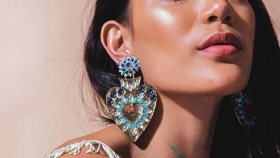 18 Festive Accessories to Make Your Holidays Merry and Bright | Preview.ph