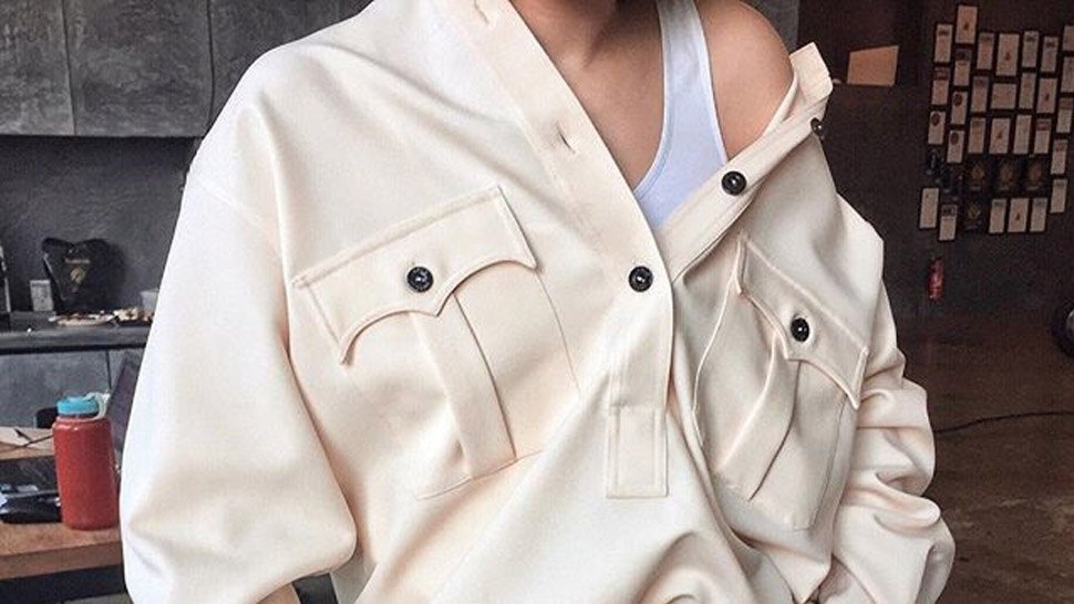 5 Cool Ways to Crop Out Your Head in an OOTD Shot | Preview.ph