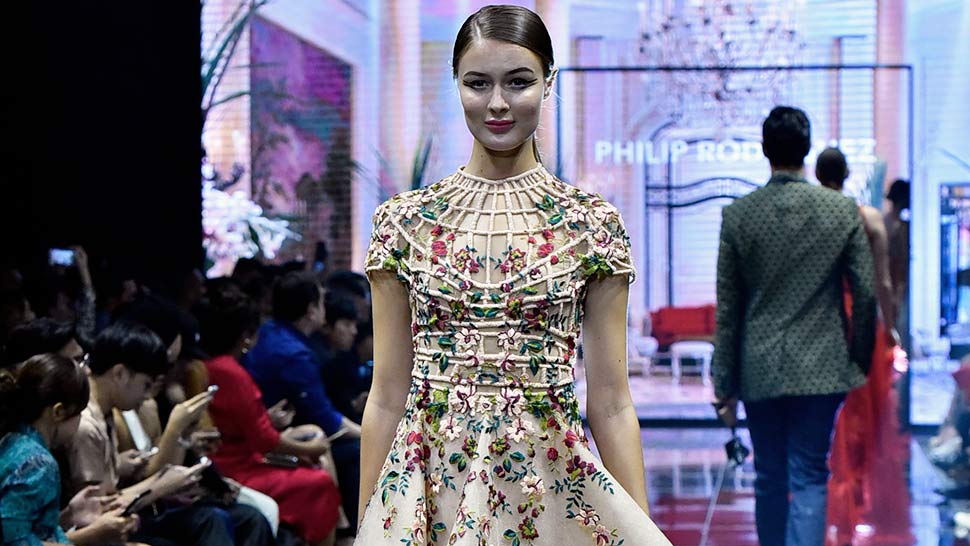 Here's a Statement-Making Outfit You Can Wear to Your Next Formal Event ...