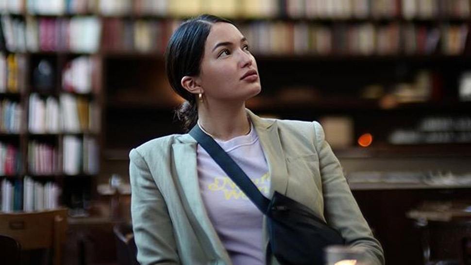 Sarah Lahbati Is Back in Switzerland and We're Loving Her OOTDs ...